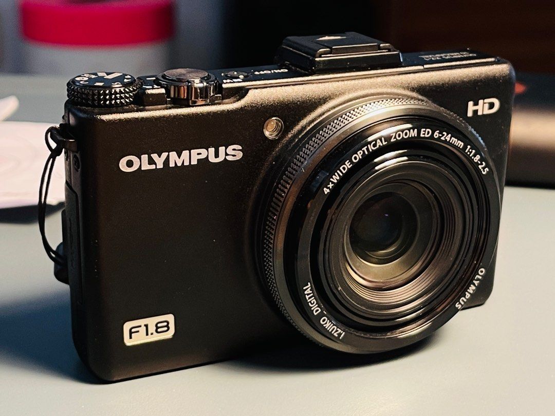 Olympus XZ-1 CCD Compact, Photography, Cameras on Carousell