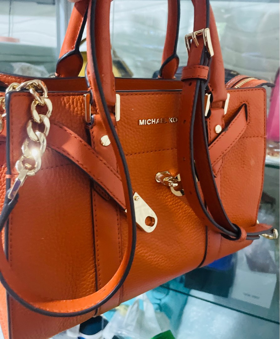 Original Michael Kors Hamilton, Luxury, Bags & Wallets on Carousell