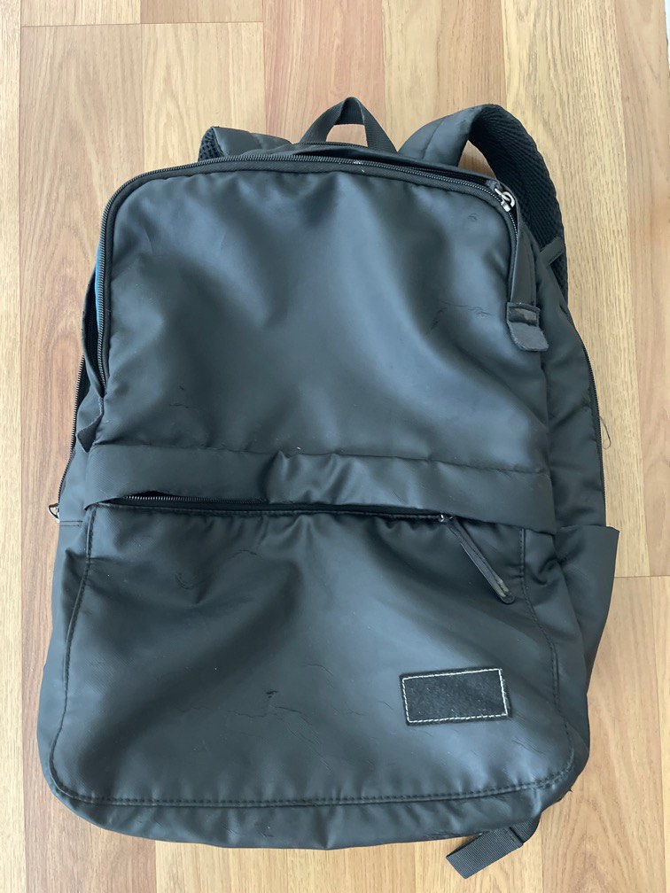 Samsonite Varsity backpack computer, Men's Fashion, Bags, Backpacks on ...