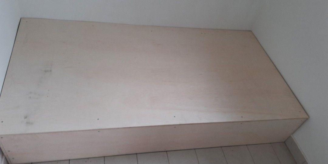 Shelf making,Door install,partition install,bed making,Toilet hacking ...