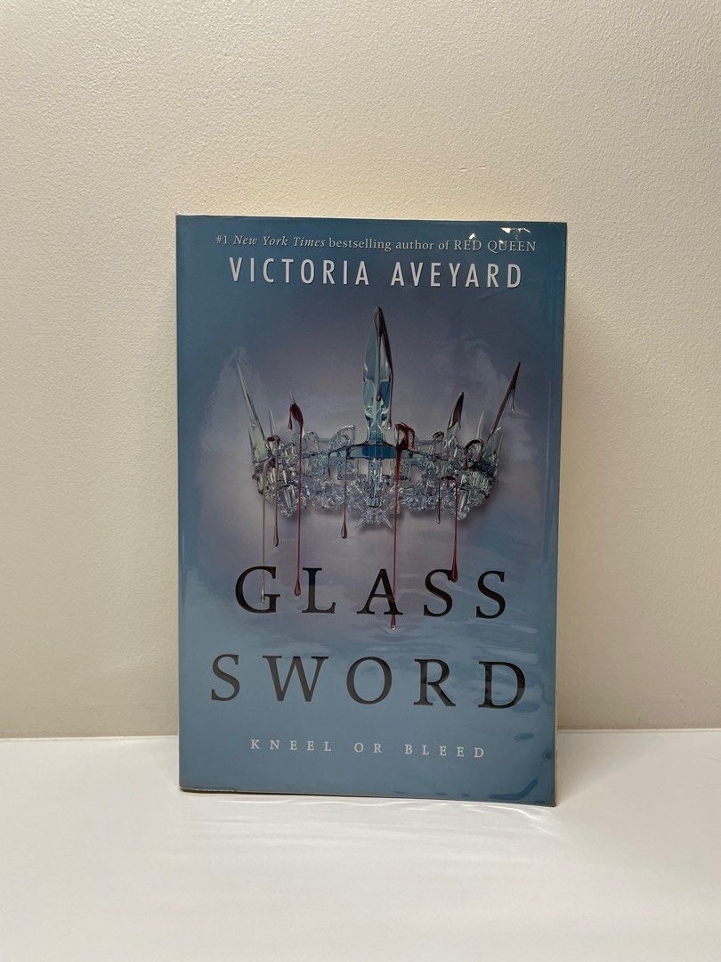 (Signed Copy) Glass Sword by Victoria Aveyard, Hobbies & Toys, Books ...