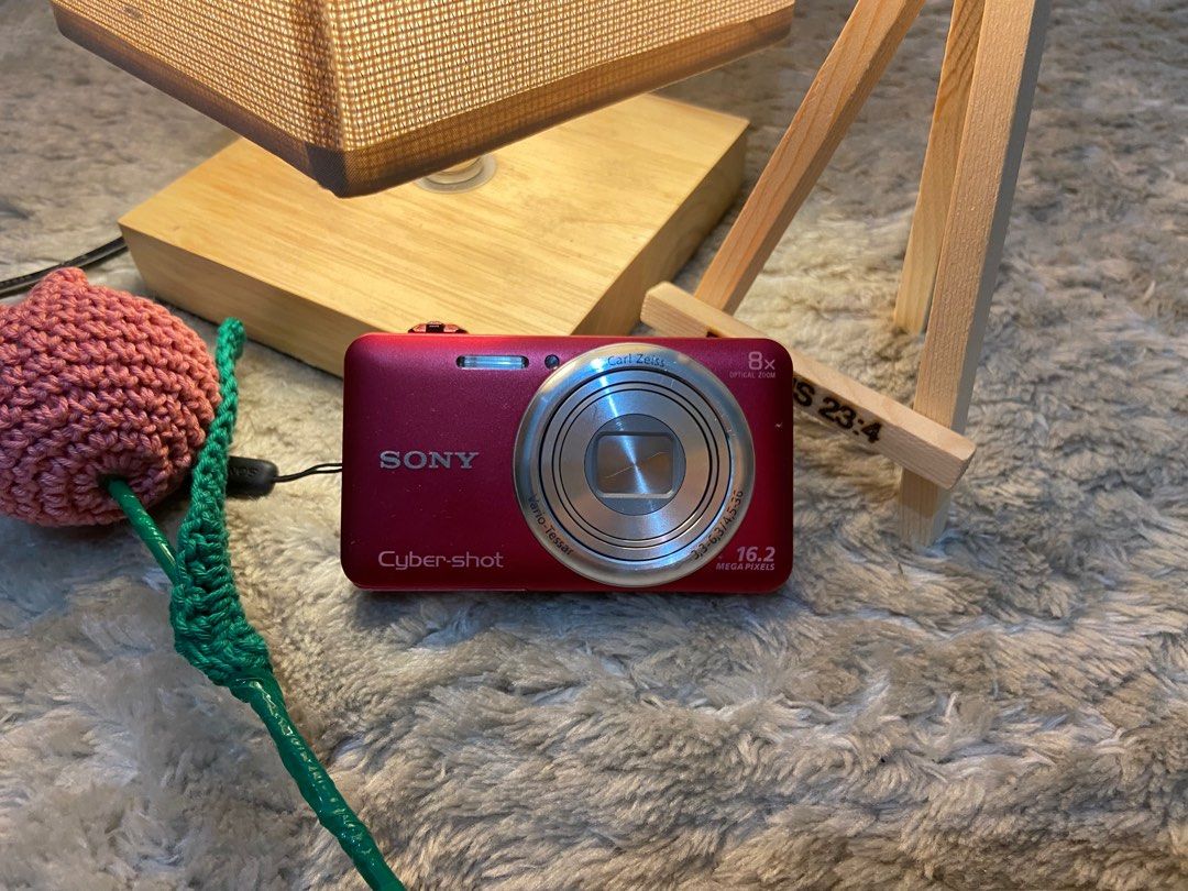 Sony Cyber-shot DSC-w330 (digicam), Photography, Cameras on Carousell