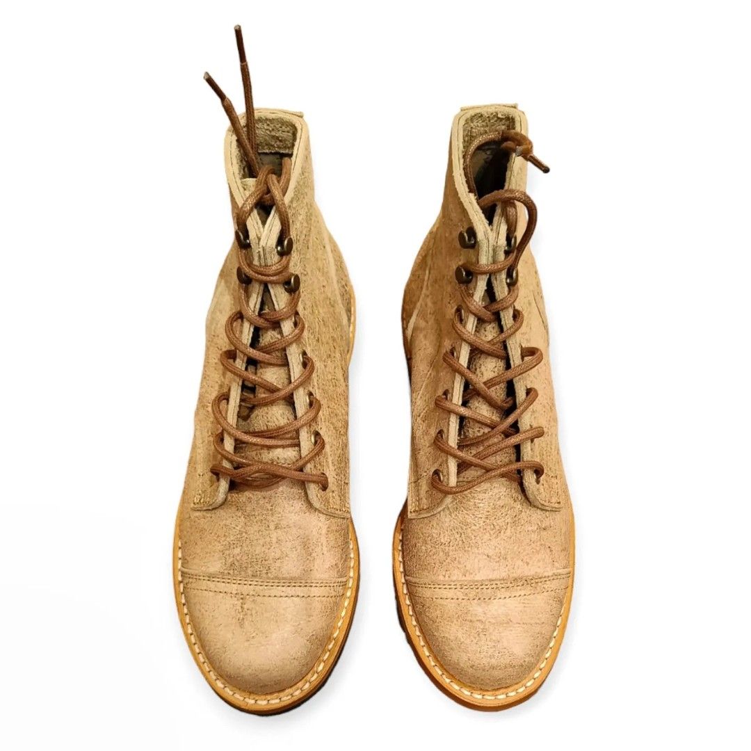 Truman Boots Salmon Rambler, Men's Fashion, Footwear, Boots on Carousell