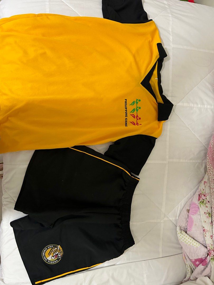UST PHILIPPINE GAMES PATHFIT UNIFORM SIZE M, Women's Fashion ...