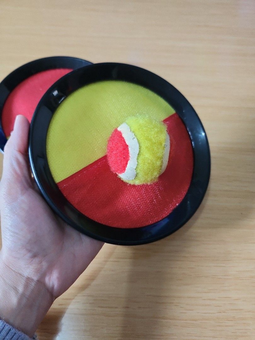 Velcro catch ball game, Hobbies & Toys, Toys & Games on Carousell