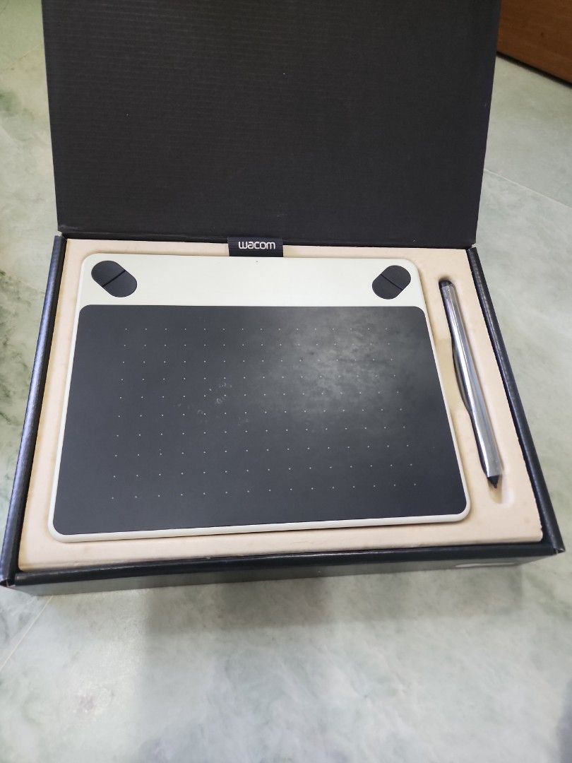 wacom intuos tablet in box, Computers & Tech, Parts & Accessories ...