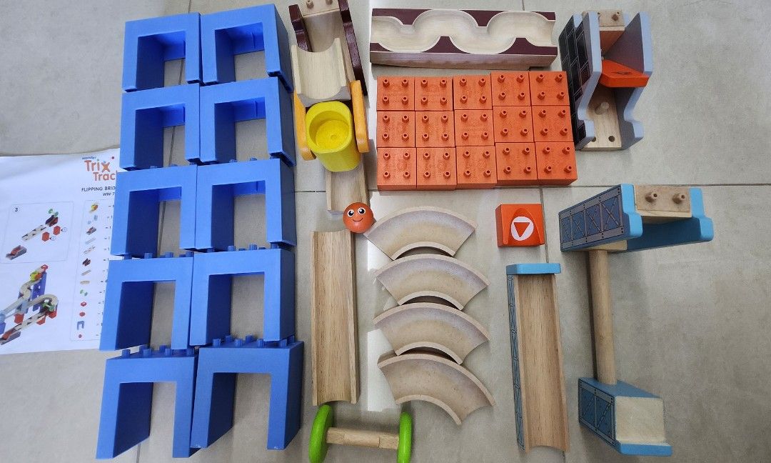 Wonderworld Wonder Trix Track Flipping Bridge, Hobbies & Toys, Toys ...