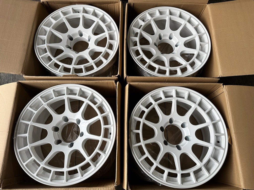 18” Rota Recce White Mags 6Holes pcd 139 Brandnew, Car Parts ...