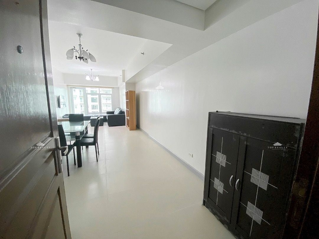 3-bedroom Corner Unit for Sale at Two Serendra Red Oak Tower, BGC, Taguig City, Property, For ...
