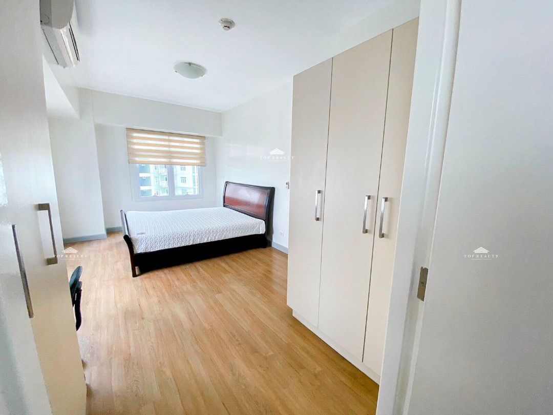 3-bedroom Corner Unit for Sale at Two Serendra Red Oak Tower, BGC, Taguig City, Property, For ...