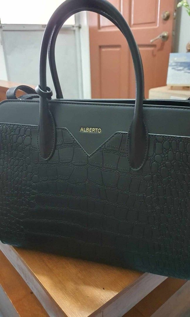 Alberto Rosa Tote Bag in Black, Women's Fashion, Bags & Wallets, Tote ...