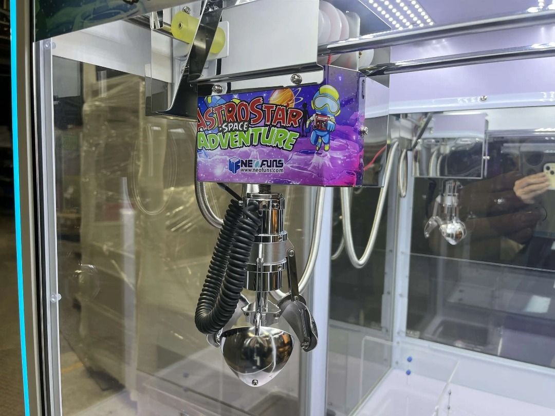 ASTRO STAR MINI SUPER CRANE CLAW MACHINE, Hobbies & Toys, Toys & Games ...