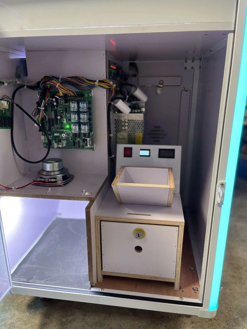 ASTRO STAR MINI SUPER CRANE CLAW MACHINE, Hobbies & Toys, Toys & Games ...