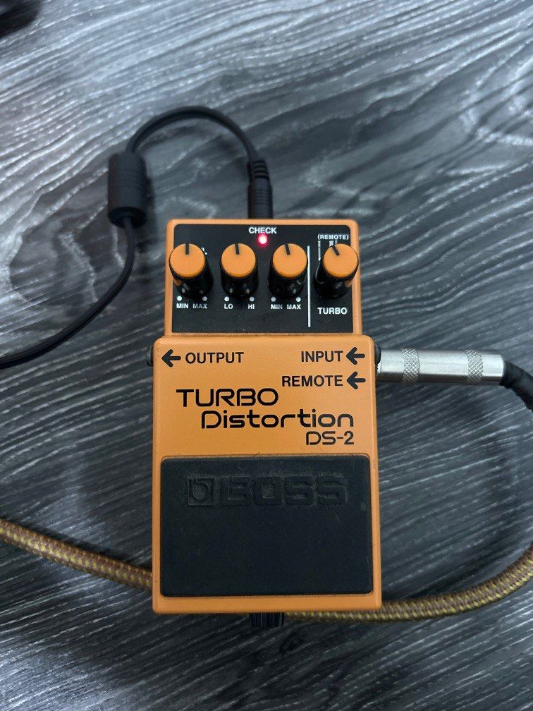 BOSS DS-2 TURBO DISTORTION PEDAL, Hobbies & Toys, Music & Media, Music ...