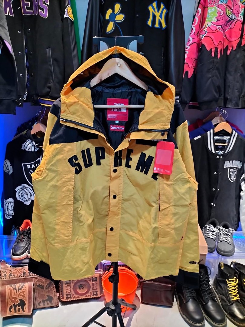 Brandnew The North Face collab Supreme, Men's Fashion, Coats, Jackets ...
