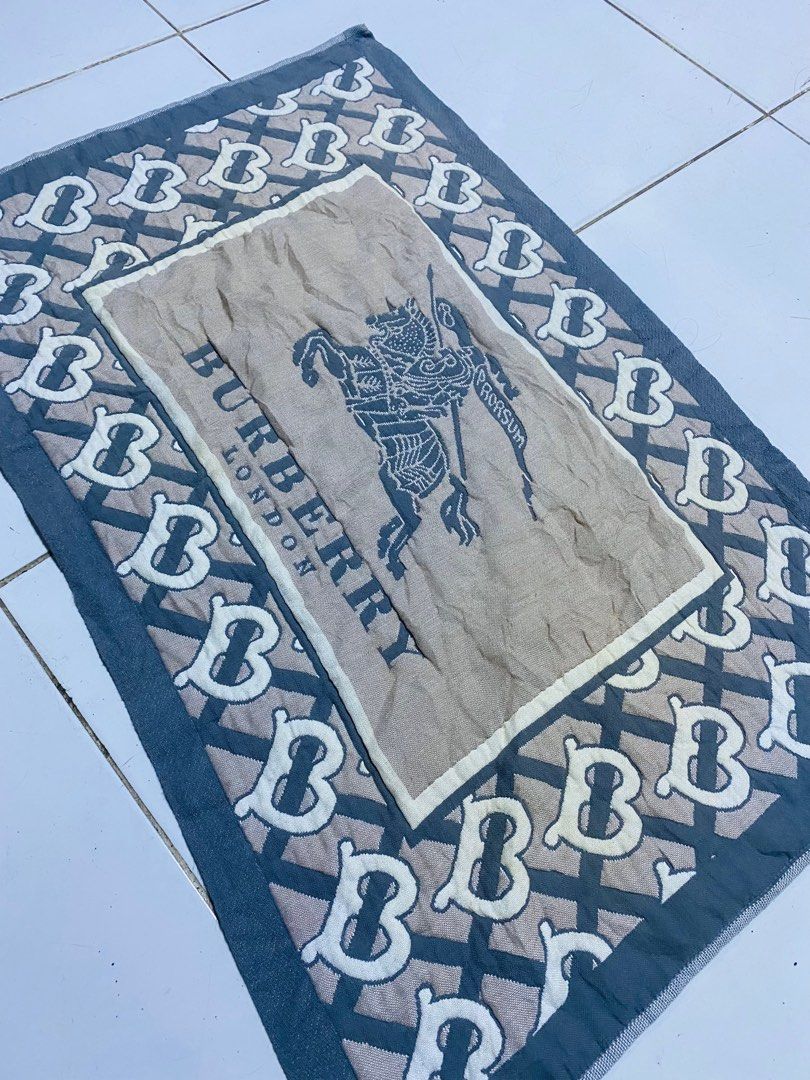 BURBERRY MAT/WALL DESIGN, Furniture & Home Living, Home Decor, Carpets ...