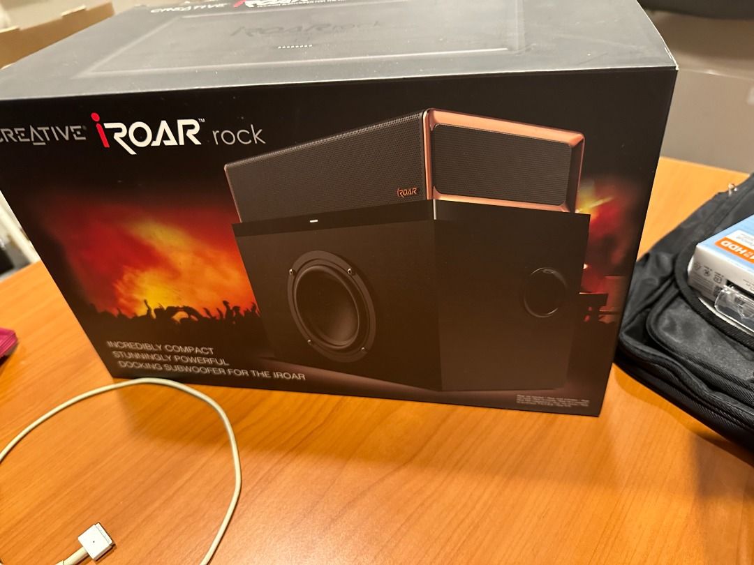 Creative iRoar Professional + Creative iRoar Docking Subwoofer - Negos ...