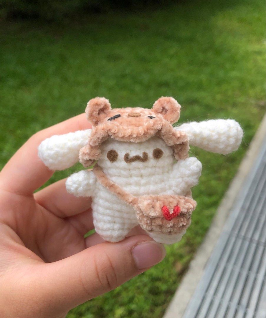Crochet Cinnamonroll Sanrio keychain / handmade, Hobbies & Toys ...