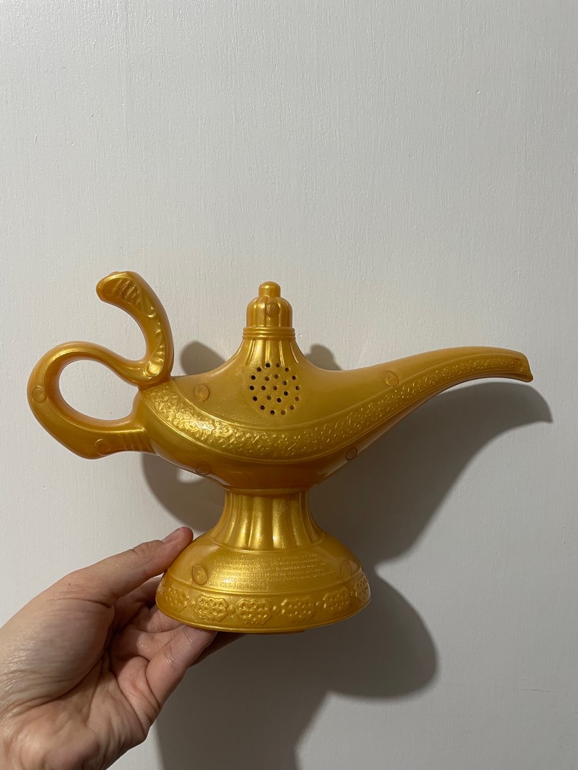 Disney Talking Aladdin Lamp, Hobbies & Toys, Memorabilia & Collectibles ...