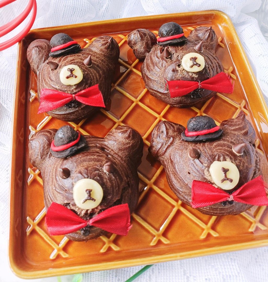 Double Chocolate Choux Puff, Food & Drinks, Homemade Bakes on Carousell