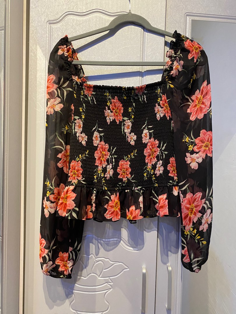 Floral Ever New Top Women S Fashion Tops Longsleeves On Carousell