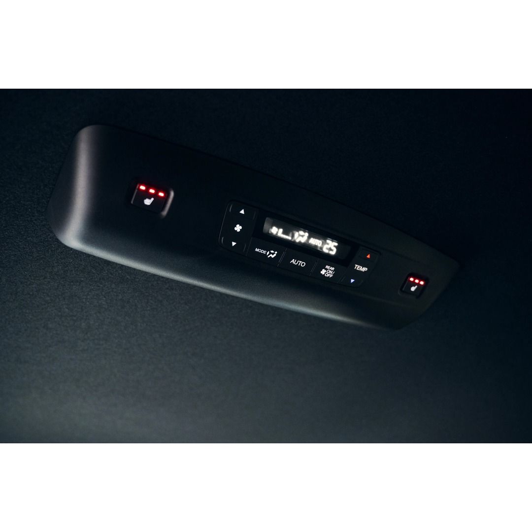 HONDA STEPWAGON SPADA 2.0 HYBRID e:HEV 7 SEATER STEPWGN, Cars, Parallel ...