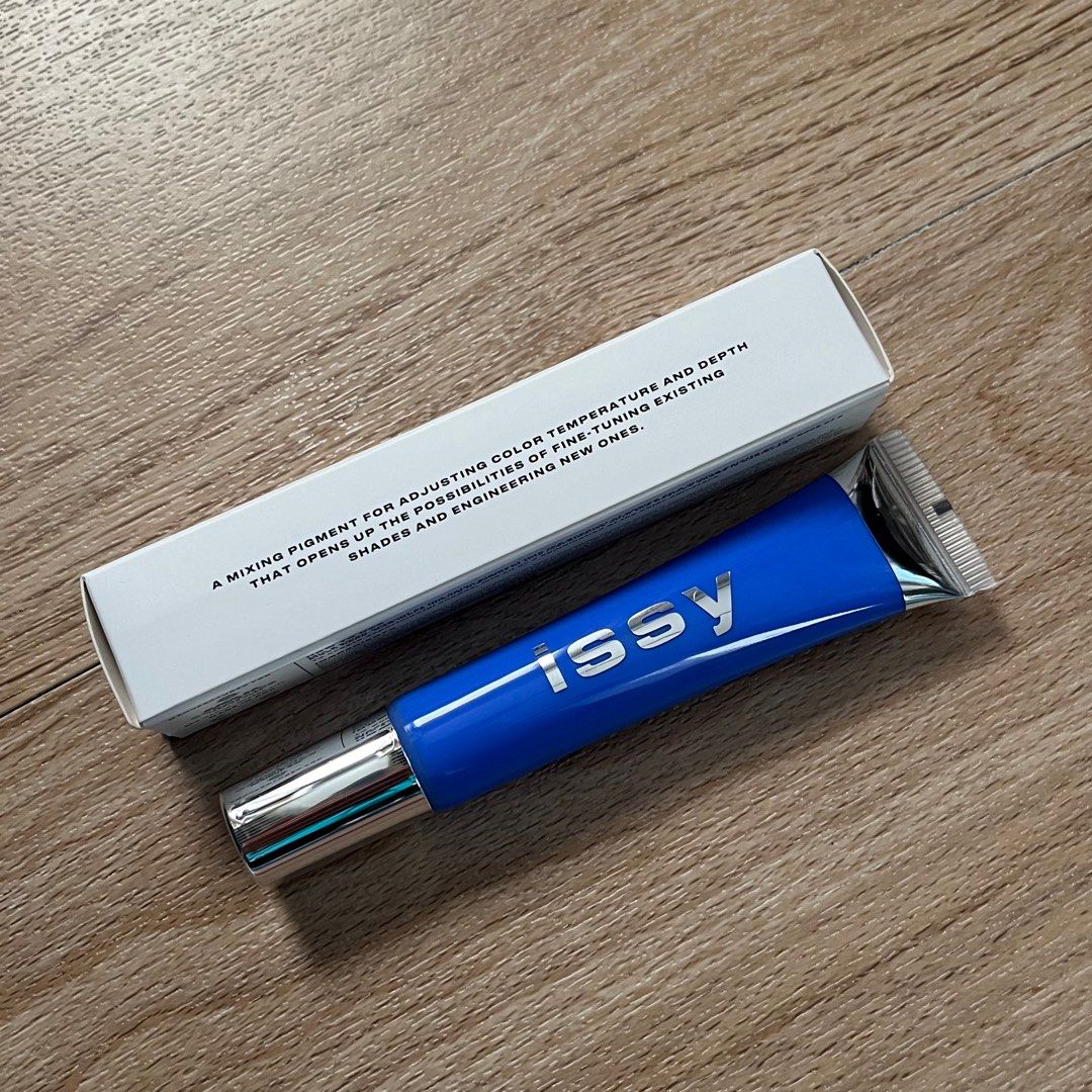 BRAND NEW: Issy True Flex Adjuster (Blue), Beauty & Personal Care, Face ...