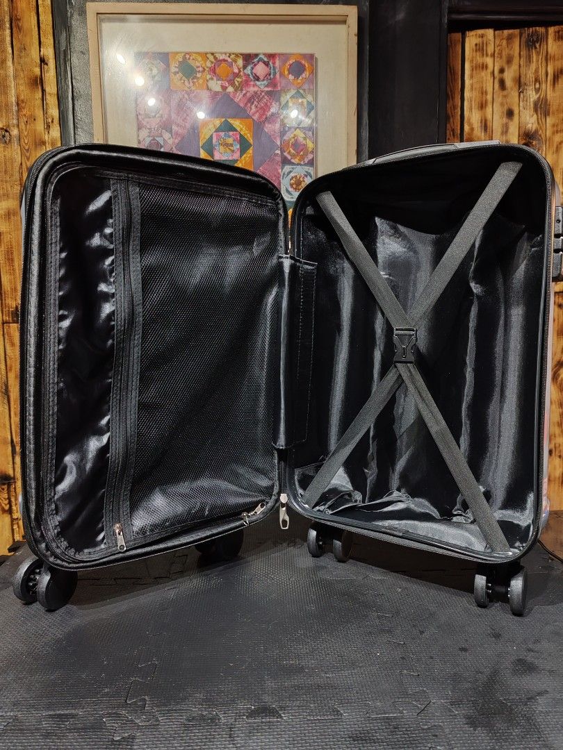 JAPAN UB : JAPAN IMPORT LUGGAGE : SMALL MALETA, Hobbies & Toys, Travel ...