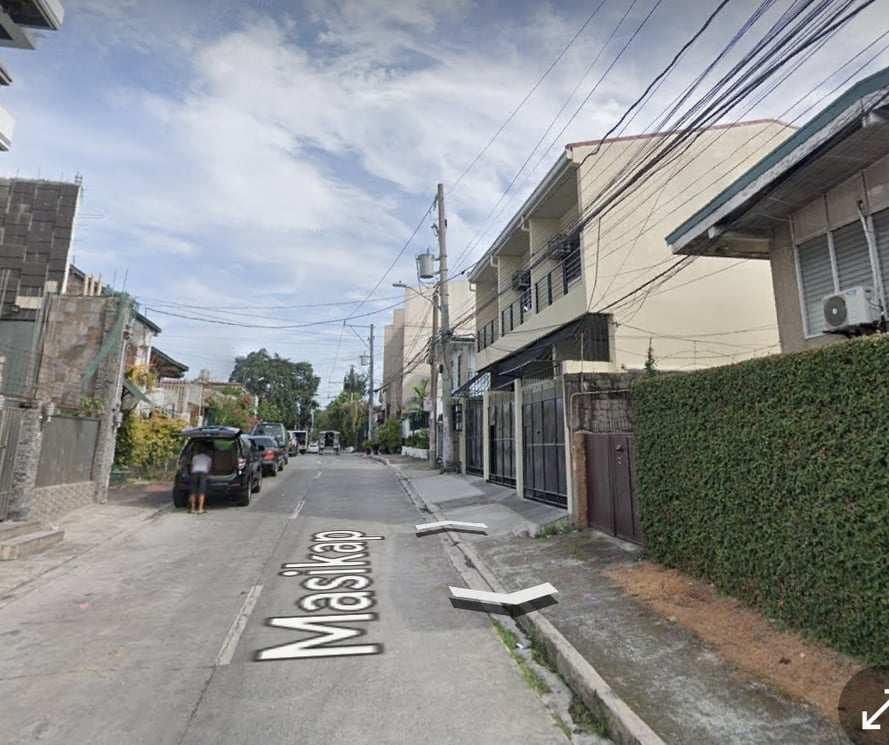 Lot with Old house in Masikap Street, Brgy.Pinahan, Quezon City ...