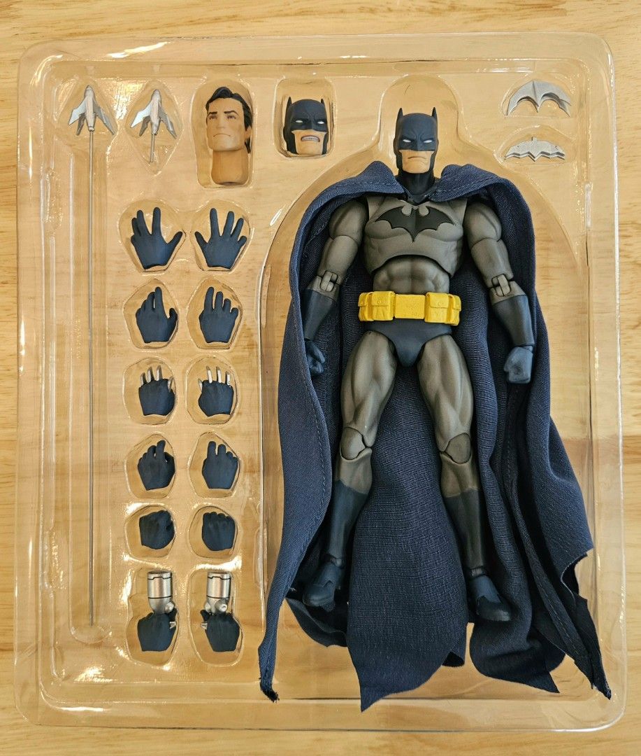 MAFEX Hush Batman and Superman, Hobbies & Toys, Toys & Games on Carousell