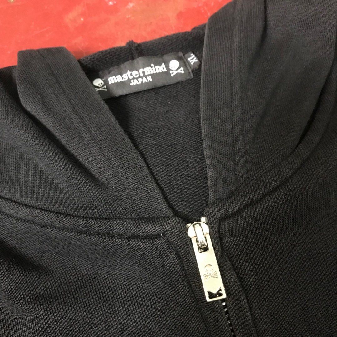 Mastermind zip up rinestone, Men's Fashion, Activewear on Carousell