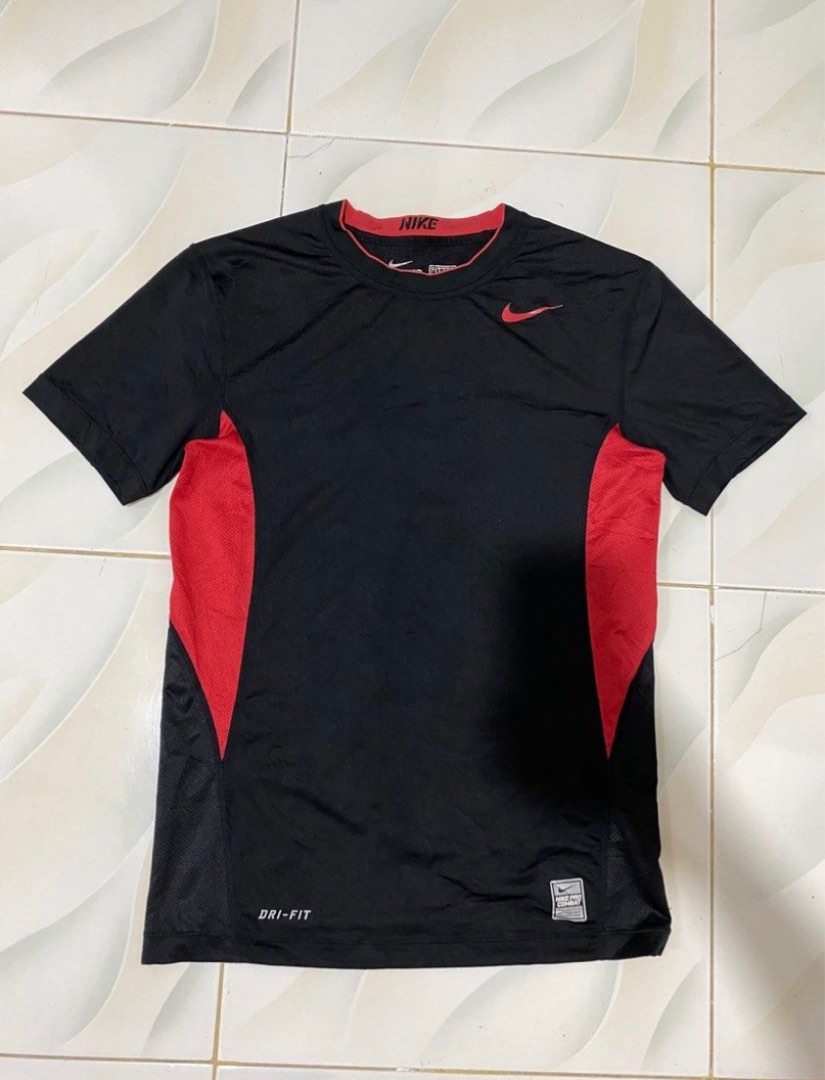 Nike Pro Combat (Compression Shirt), Men's Fashion, Activewear on Carousell