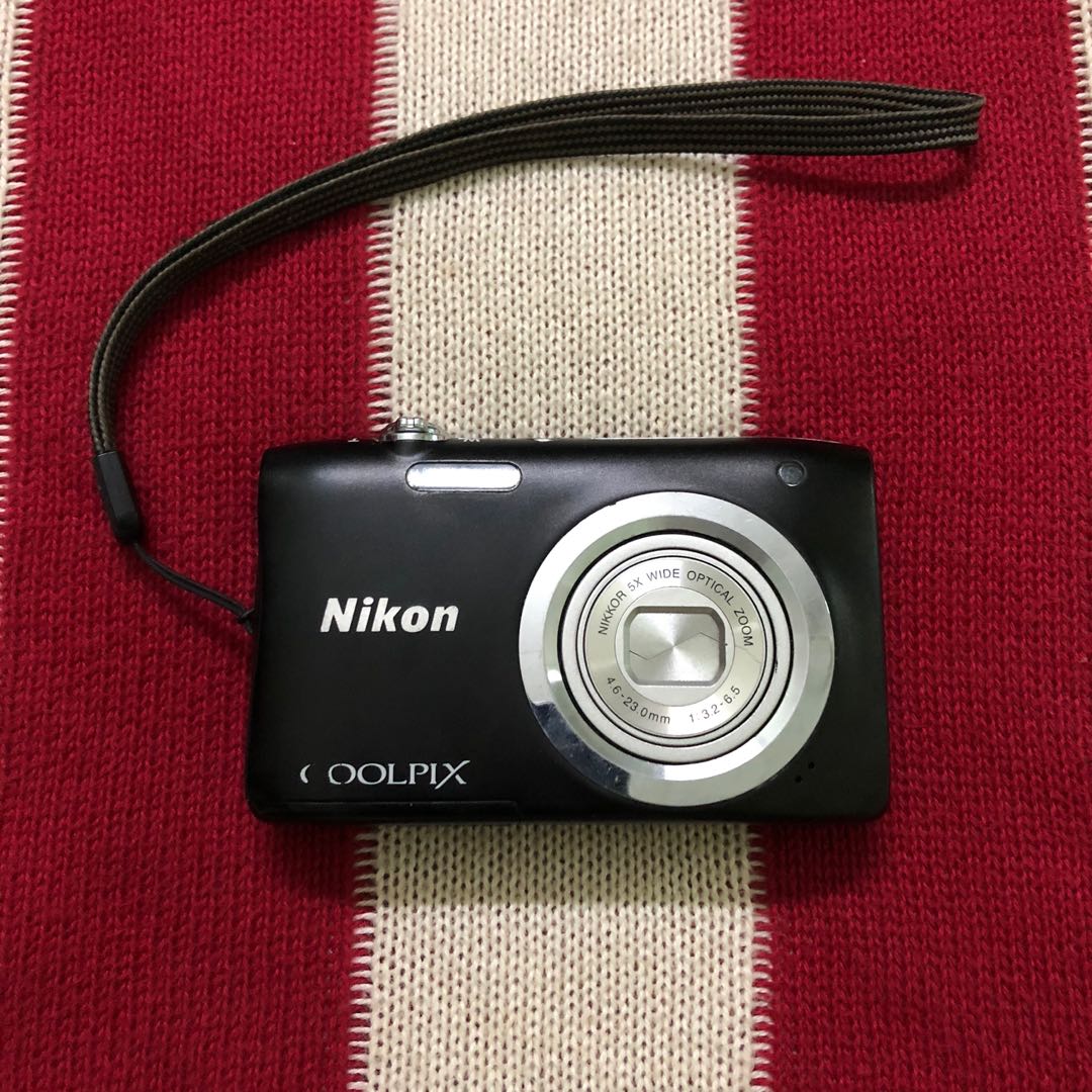 Nikon Coolpix A100 Camera Digital CCD, Photography, Cameras on Carousell