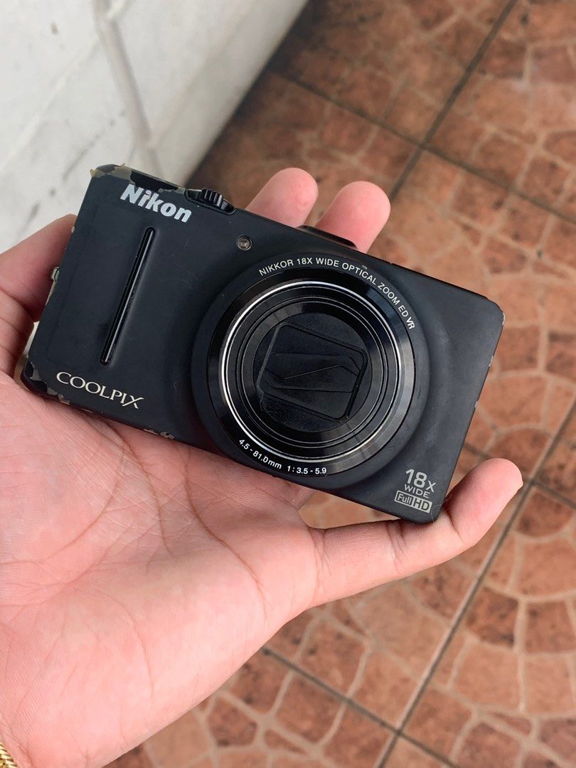 NIKON COOLPIX S9300 POP FLASH (RARE), Photography, Cameras on Carousell