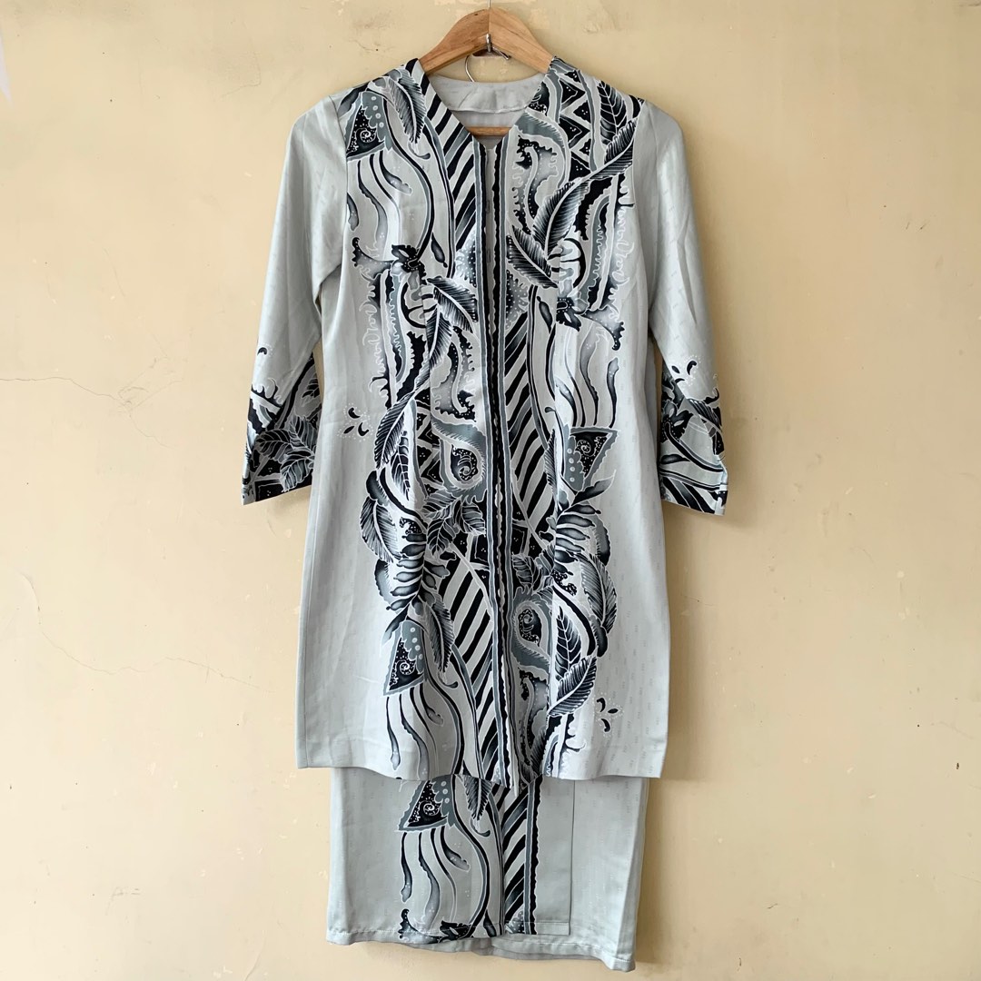 [no nego pls] Set Tunik-Rok Batik Sage, Fesyen Wanita, Muslim Fashion ...