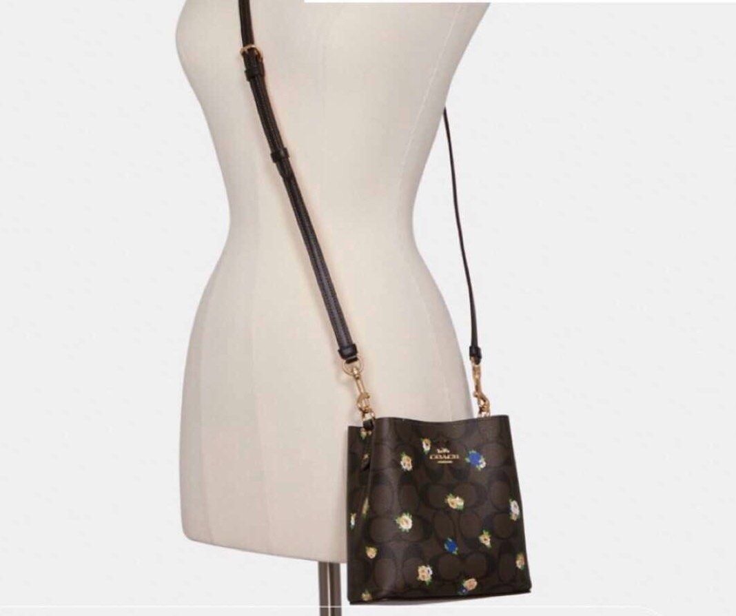 Original Coach town bucket bag, Women's Fashion, Bags & Wallets, Cross ...