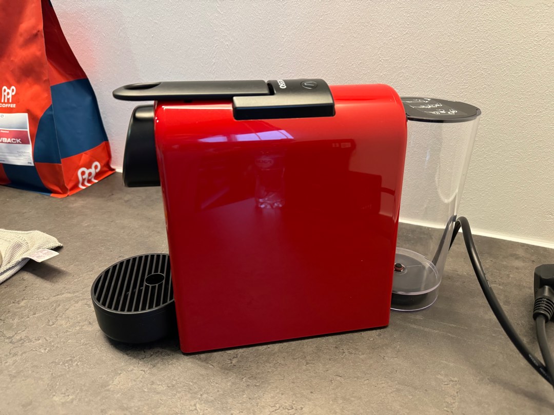 Red Nespresso Essenza Mini, TV & Home Appliances, Kitchen Appliances ...
