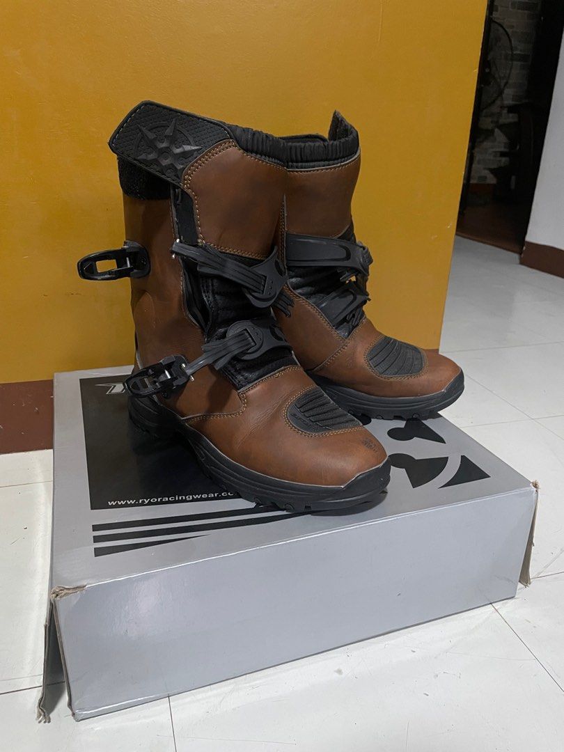 Ryo Avant Offroad Boots, Men's Fashion, Footwear, Boots on Carousell