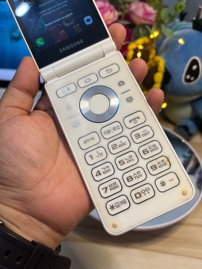Samsung folder 2 version 2, Mobile Phones & Gadgets, Mobile Phones ...