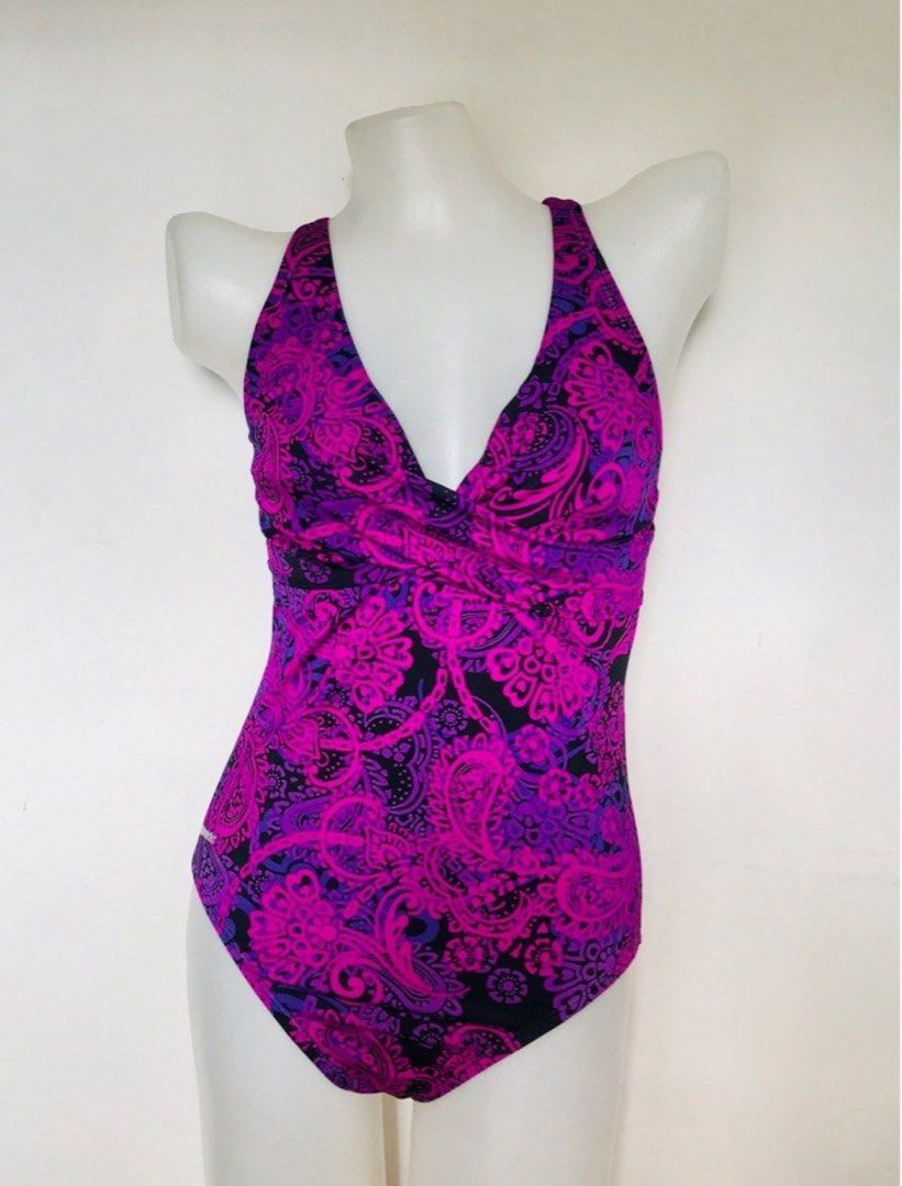 (Small) Speedo Swimsuit, Women's Fashion, Swimwear, Bikinis & Swimsuits ...