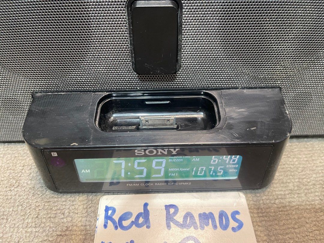 Sony ipod dock Radio Clock AM FM 220v Good sounds complete FM and AM ...