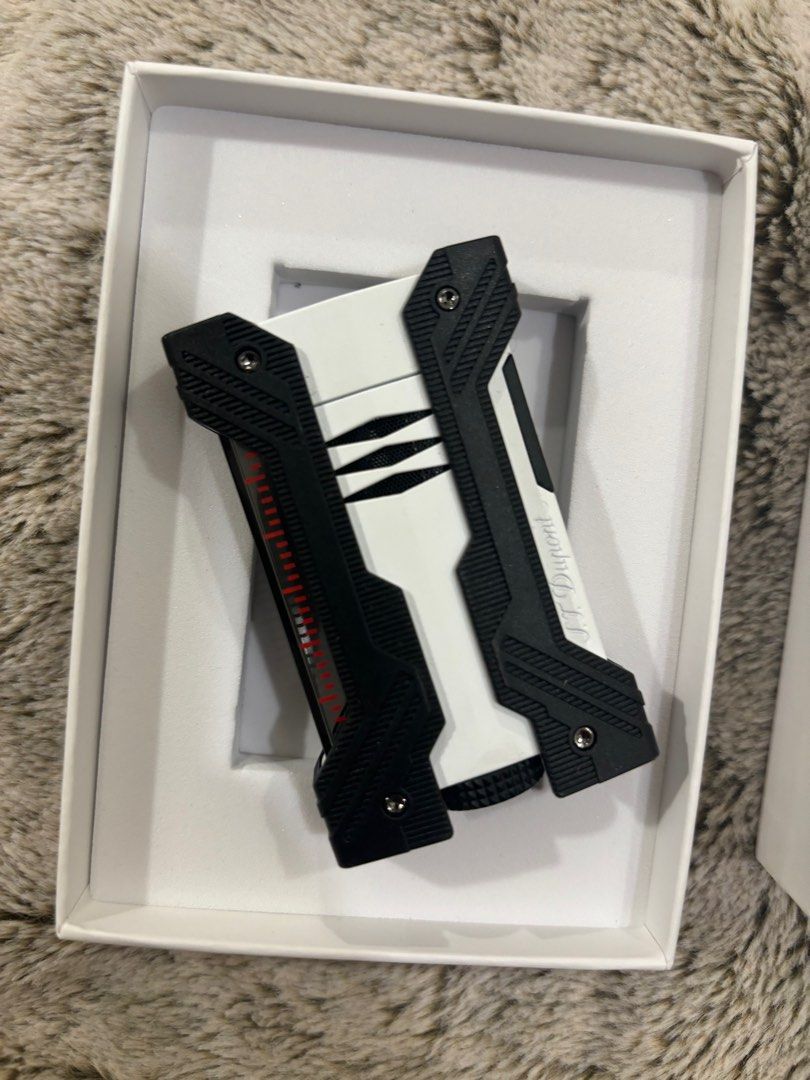 ST DuPont lighter Defi Xxtreme (white), Everything Else on Carousell