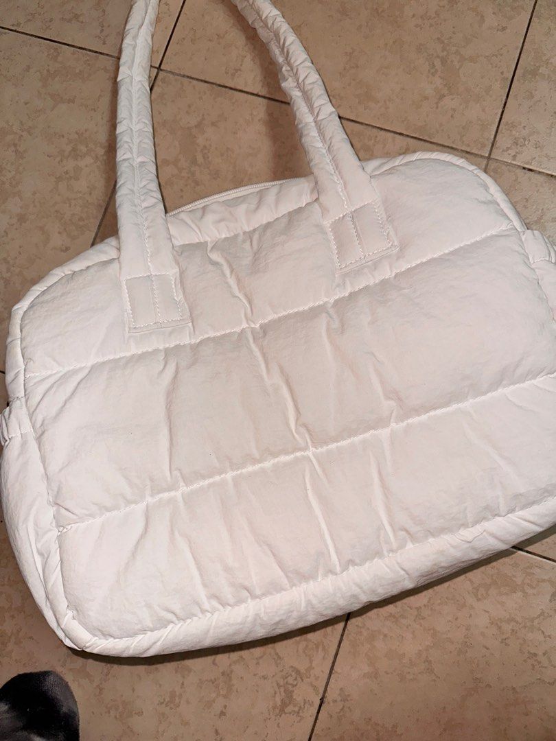 the dippy club puffer tote bag white, Women's Fashion, Bags & Wallets ...