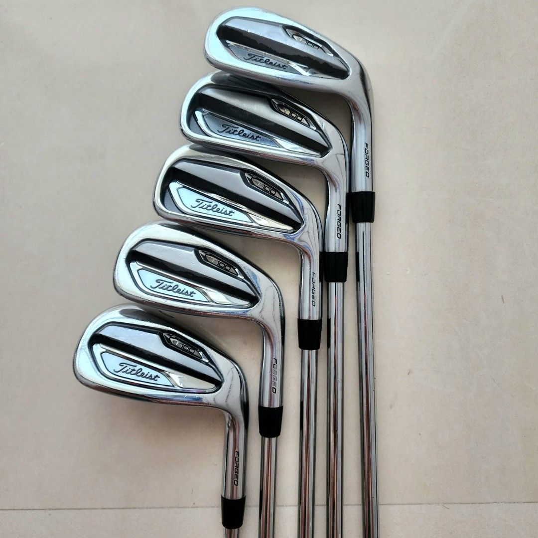 Titleist golf clubs set, Sports Equipment, Sports & Games, Golf on ...