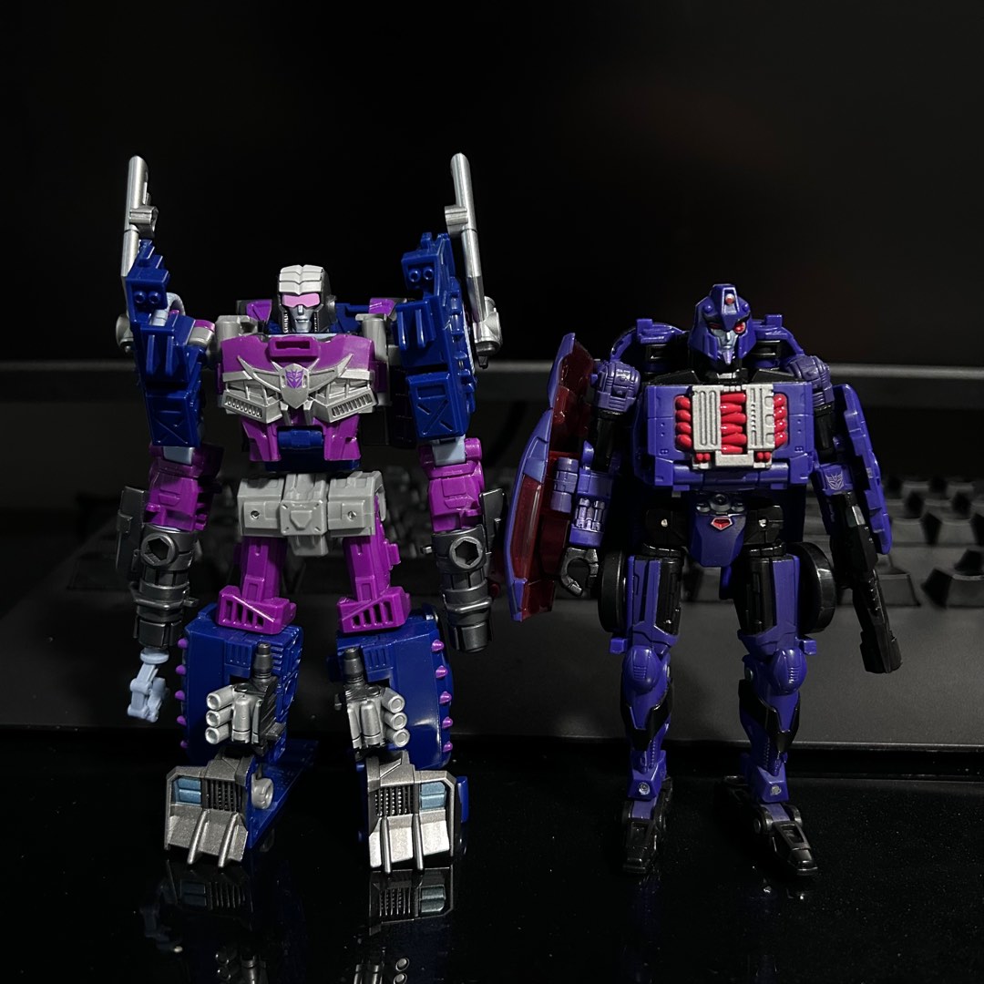 Transformers Legacy Evolution Axlegrease & Shadowstriker, Hobbies & Toys, Toys & Games on Carousell