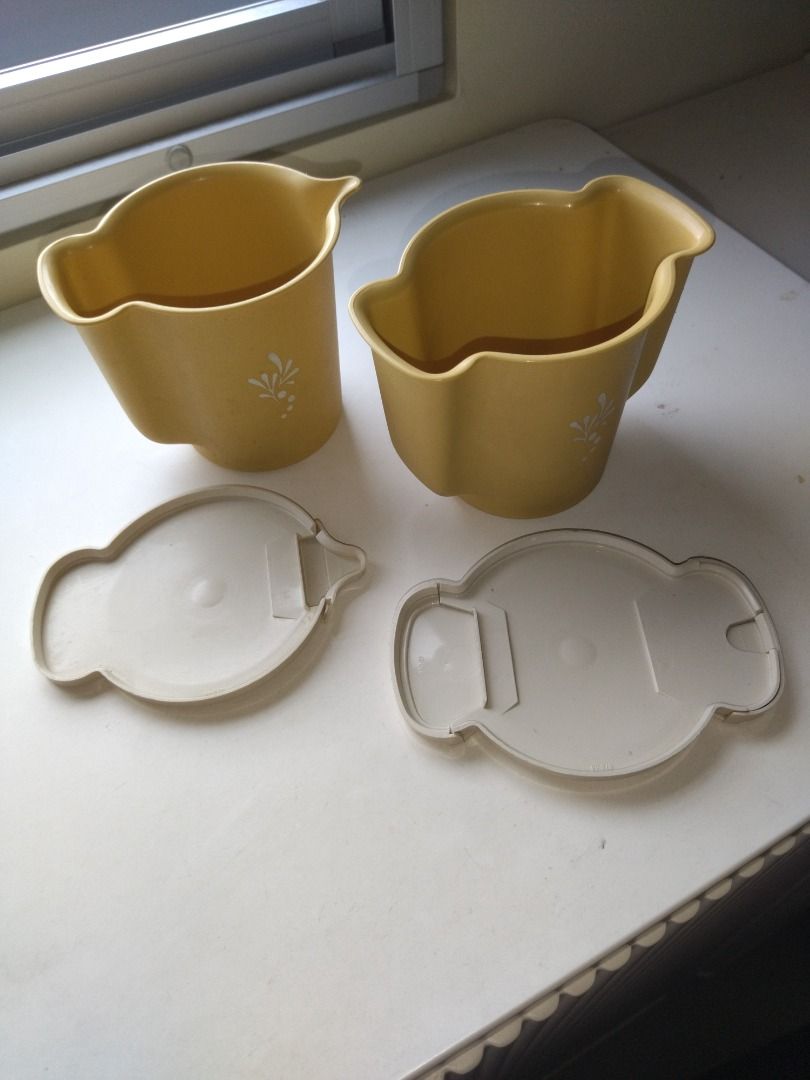 Tupperware milk/sugar containers, Furniture & Home Living, Kitchenware ...