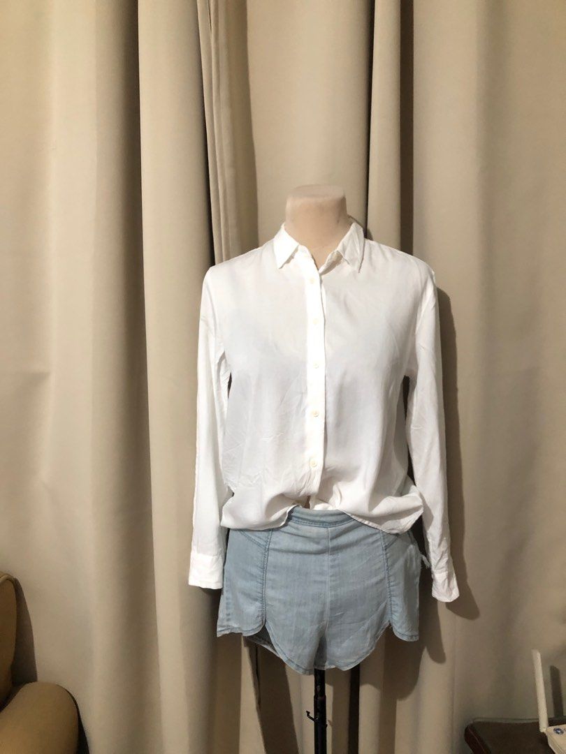 UNIQLO BASIC TOP, Women's Fashion, Tops, Others Tops on Carousell