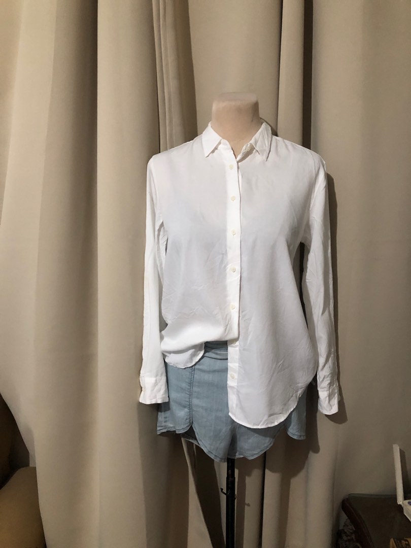 UNIQLO BASIC TOP, Women's Fashion, Tops, Others Tops on Carousell