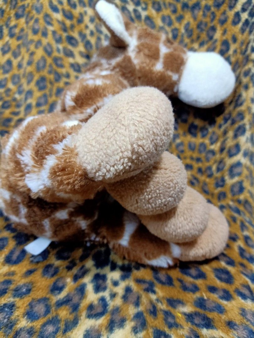 VERY CUTE REALISTIC GIRAFFE SOFT COMFORT PLUSH BY RAVENSDEN, Hobbies ...