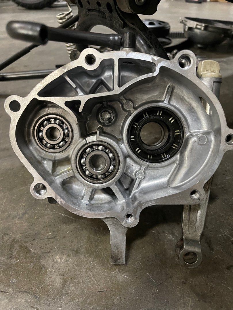 Aerox gearbox rebuild, Motorcycles, Motorcycle Accessories on Carousell